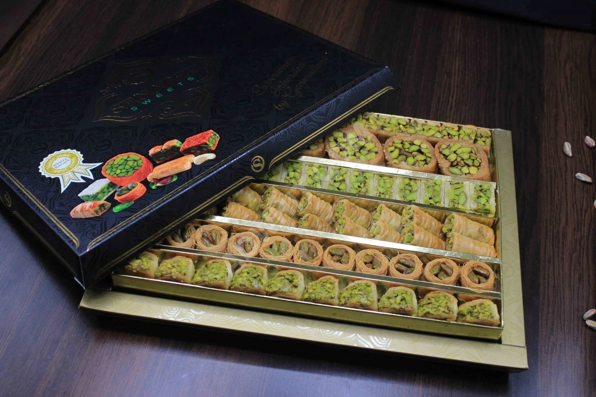 حلويات سنابل | Senabel Sweets | أفخر الحلويات السورية بالفستق والعسل في اسطنبول - Adwhit